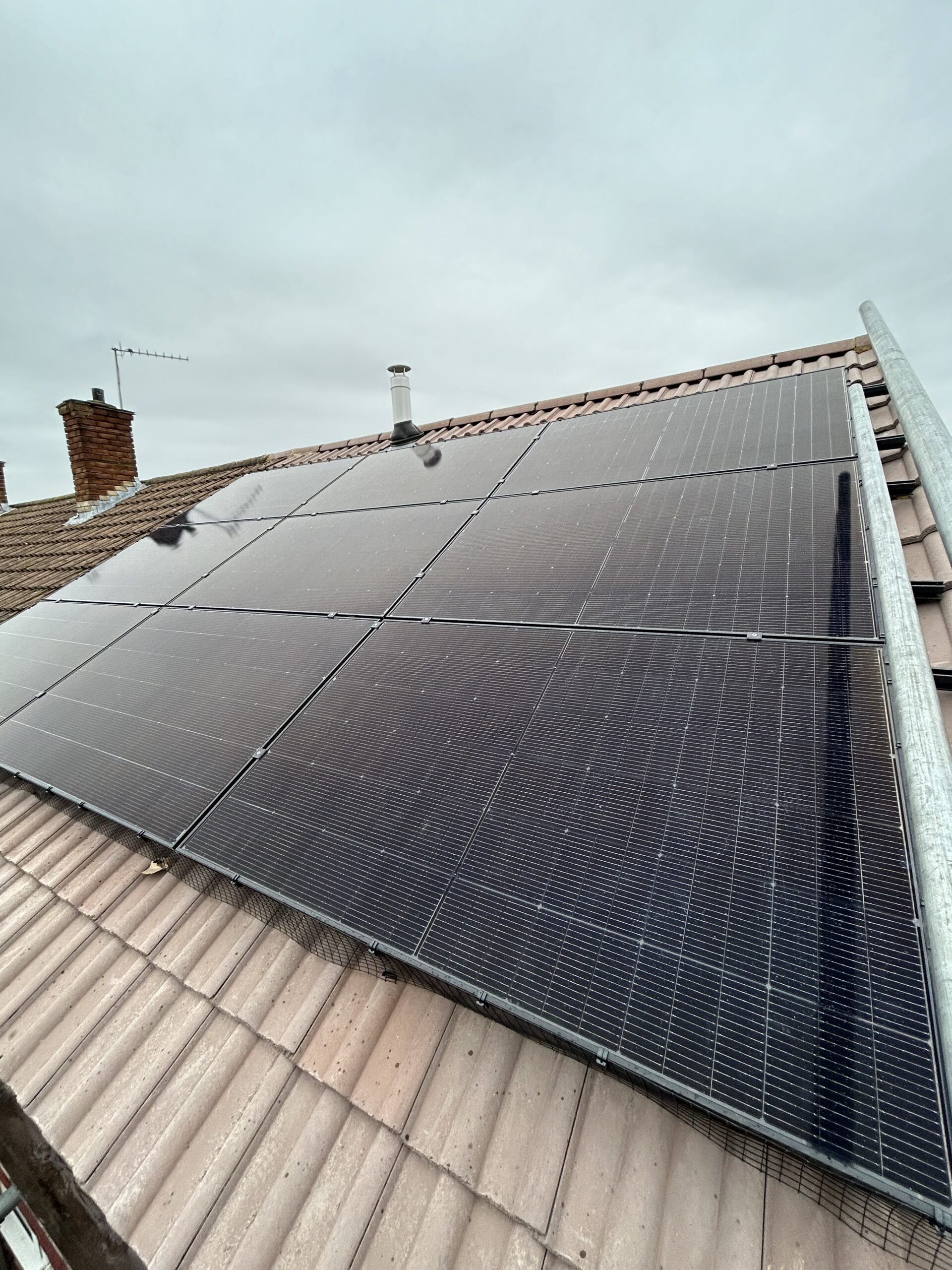 A Step-by-Step Guide to Solar Panel Installation in London